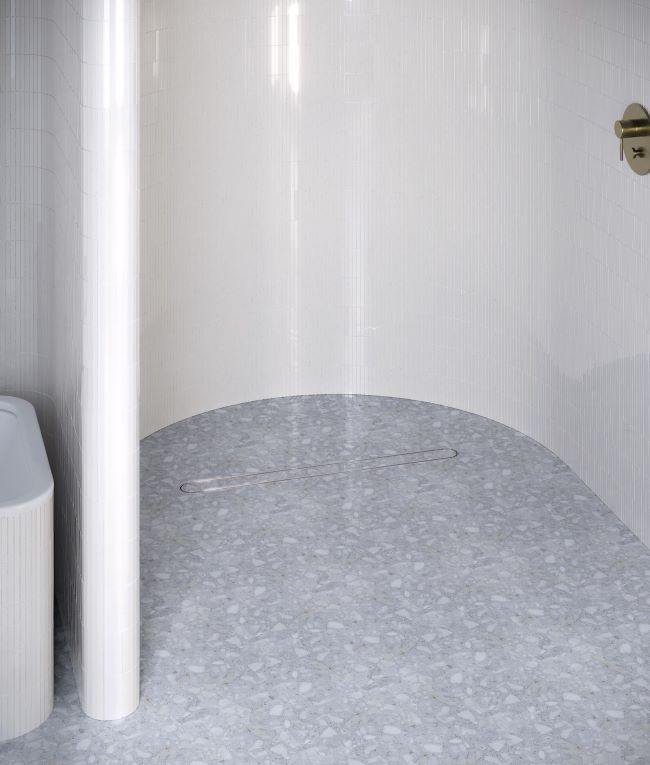 Infinity Drain highlights 2026 trends and related offerings - TileLetter